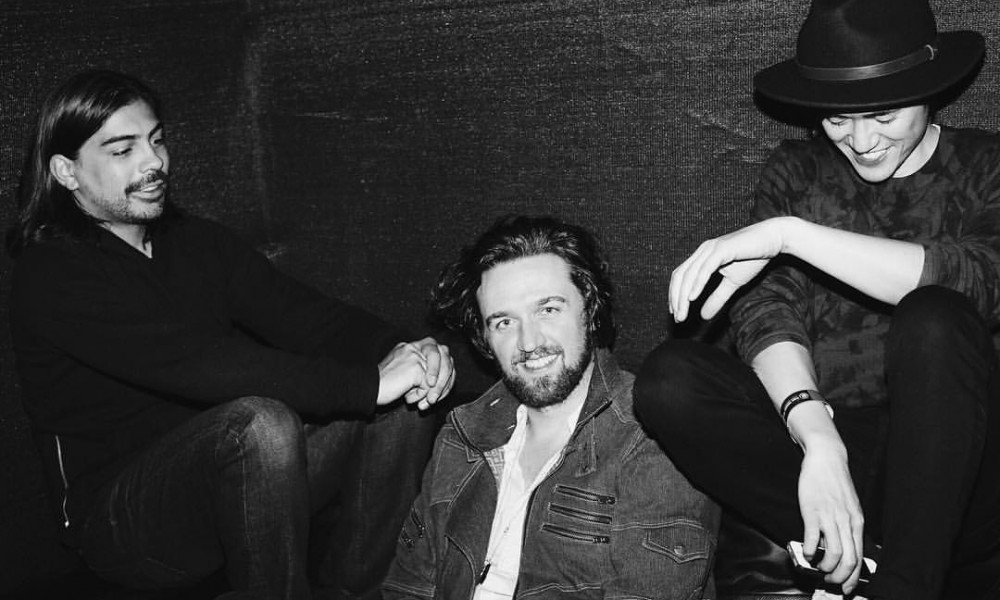 Can I Have Your Autograf? | Relentless Beats