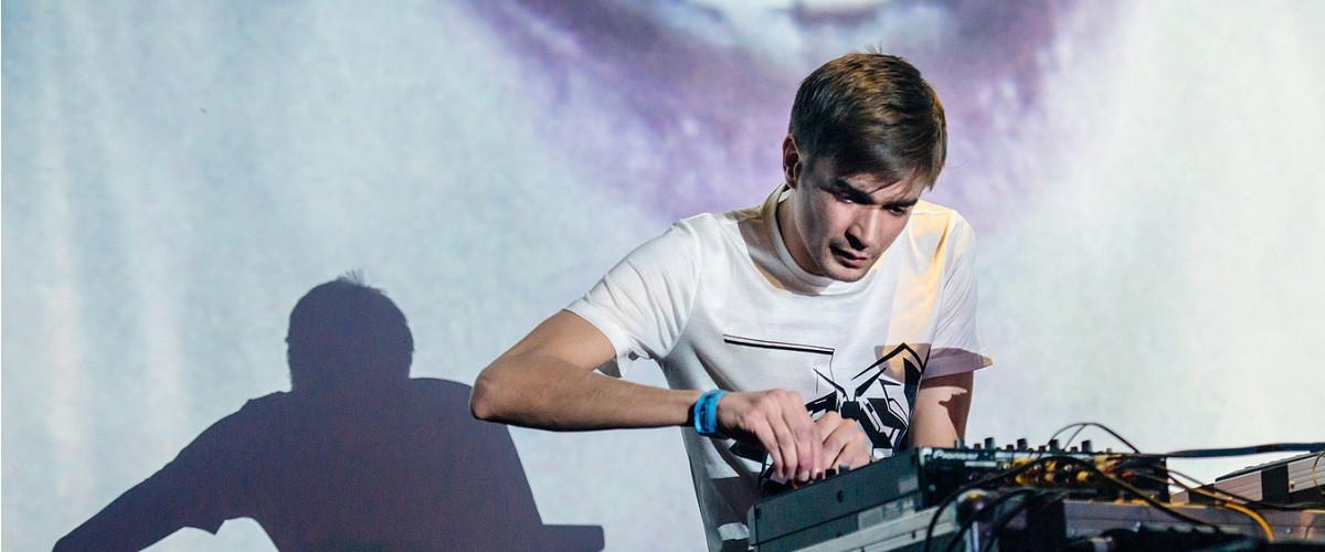 Jon Hopkins Teases New Music with a Stunning Four-Minute Trailer ...