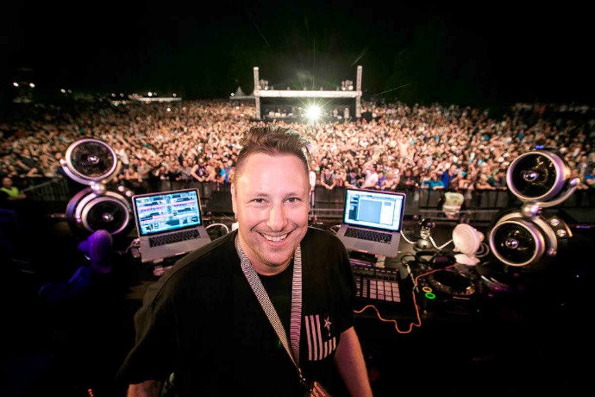 UMEK is ‘Ravaging’ the Dance Floor with New EP | Relentless Beats
